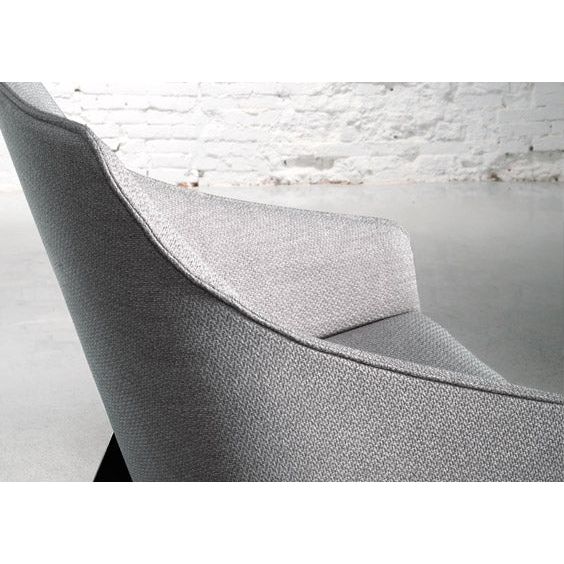 Trica Sara Plus Lounge Chair – MYHome Furniture